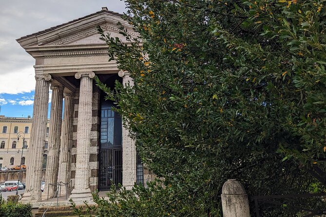 Free Urban Trekking with an Archaeologist