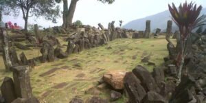 From Jakarta : Prehistoric Mount Padang