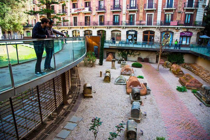 Full-Day Private Tour with Sagrada Familia and Paella - In The Sum Up