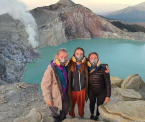 Ijen Volcano Sunrise Trekking (SHARING)