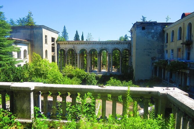 Kutaisi, Prometheus Cave and Wine tour - Exploring the Itinerary: What You Can Expect