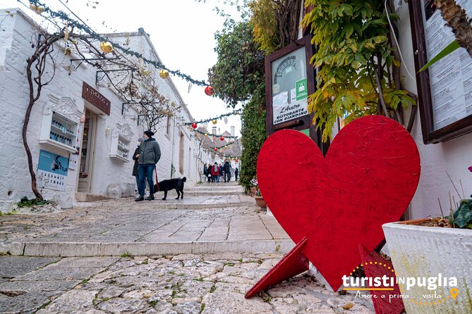 Private walking tour in Alberobello - The Itinerary in Detail