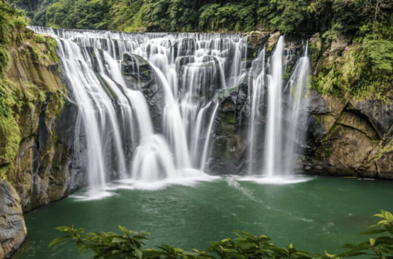 Taipei: Jiufen, Shifen Waterfall and Pingxi Sky Lantern Tour - The Experience for the Traveler