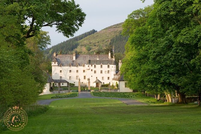 The Scottish Borders Full-Day Private Tour in a Luxury Minivan with Local Guide - A Closer Look at the Itinerary