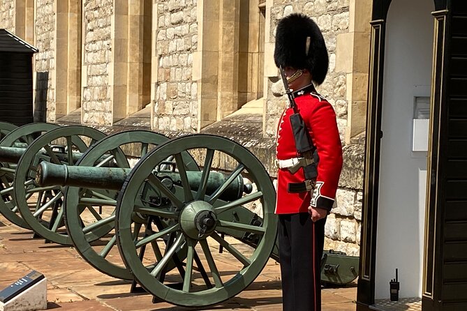 Tower of London & Westminster Abbey VIP Tour with expert guide - Scenic Thames River Cruise