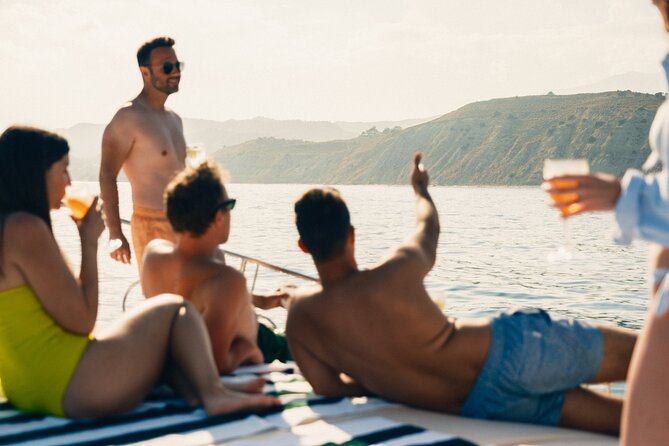 Traditional Boat Sailing Tour from Port of Palma - FAQ
