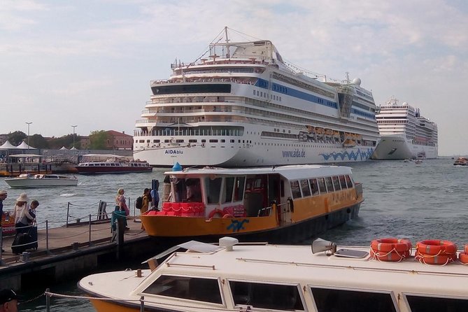 Transfer Celebrity Constellation Ravenna cruise terminal to Marco Polo airport
