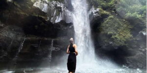 Yogyakarta: Selogriyo Temple, Rice Terraces & Waterfall Tour