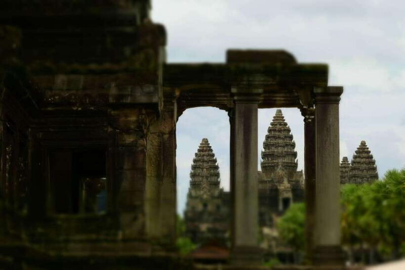 2 Days Koh Ker Group, Beng Mealea & Tonle Sap Lake - Explore Cambodias Hidden Treasures in Two Days
