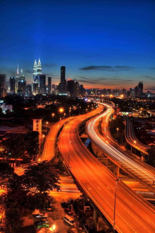 4-Day Kuala Lumpur City Tour with Genting & Malacca - Day 2: Mountain Fresh Air and Thrilling Rides at Genting Highlands