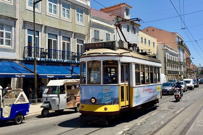 4h/half-day Lisbon Tuk Tuk Tour with a local - FAQ