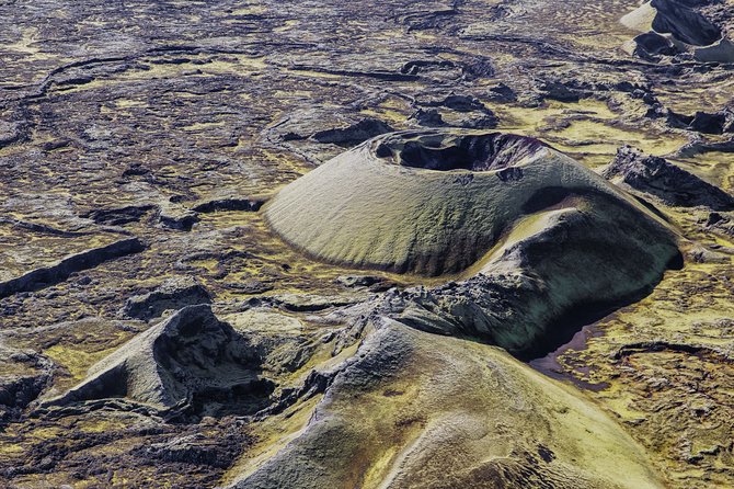 Airplane Sightseeing flight over Laki craters and highland - The Itinerary in Detail