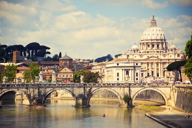 Arrival in Rome: Airport Transfer & Exclusive City Introduction - Stop 3: Fontana di Trevi
