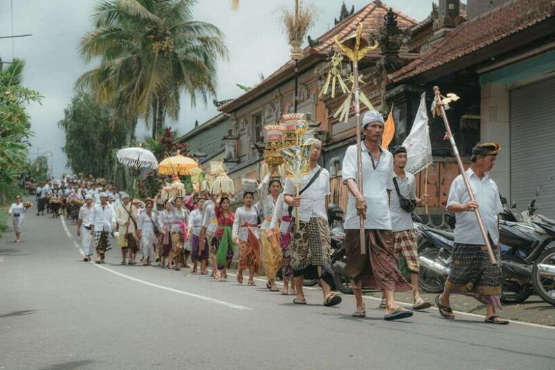 Bali: Hidding Surprise, Explore Village, Big Tree & Culture - Who Would Love This Tour?