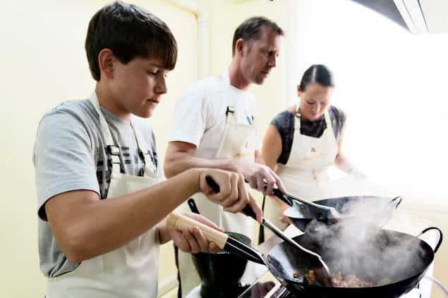 Bangkok: Maliwan Thai Cooking Class with Market Tour - A Practical Dive into the Experience