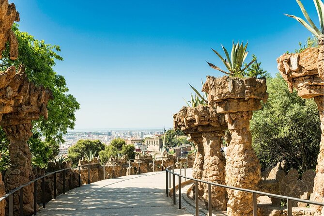 Barcelona: Reserved Group Entrance to Park Güell with Audio Guide - The Practical Side: Booking, Cost, and Connectivity