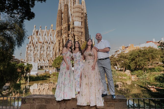 Barcelona Tourist Photoshoot - Practical Details and Considerations