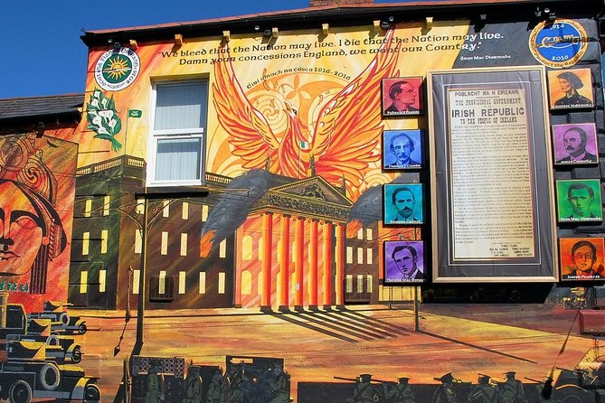 Belfast Black Taxi Tour of Murals and Peace Walls 2 hours - What You Can Expect from the Experience