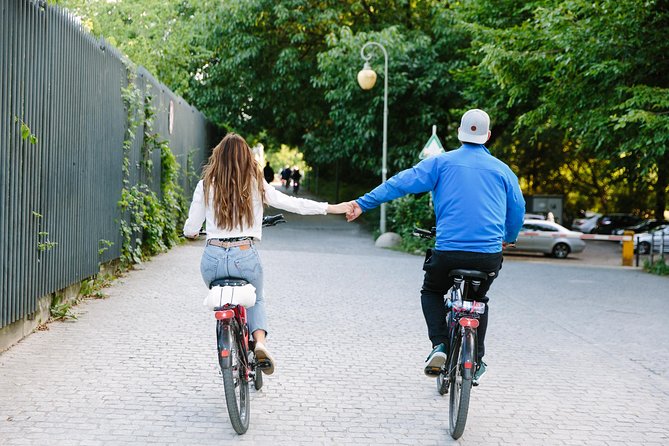 Berlin City Bike Tour with Beer Garden Stop - Lunch and Rest: Beer Garden Experience