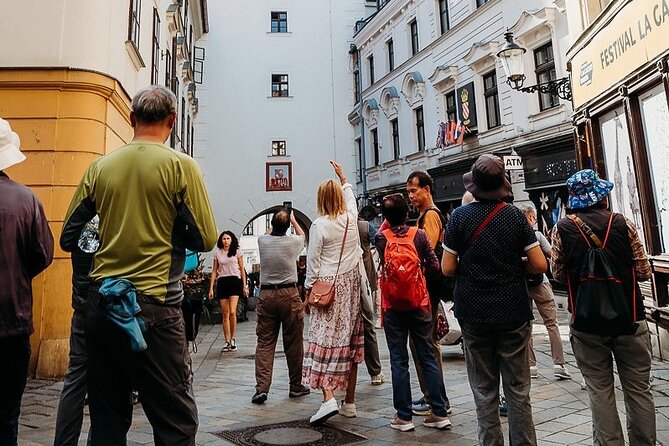 Bratislava from Vienna by bus with lunch & beer tasting - What Reviews Tell Us
