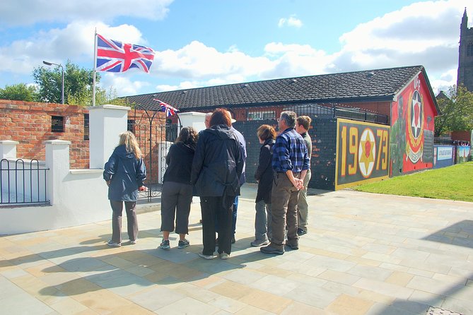 Brits -loyalist -Provos-terror Private Belfast Taxi Tour - Who Should Book This Tour?