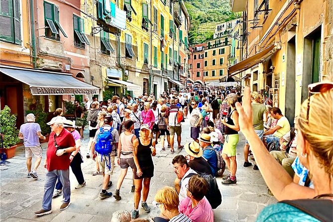 Cinque Terre Private Day Trip from Genoa with Local English Speaking Driver - Exploring the Itinerary: A Village-by-Village Breakdown