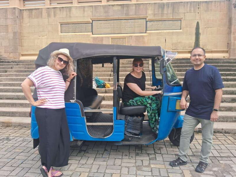 Colombo: Private Guided Tuk Tuk City Tour with Hotel Pickup - Who Should Consider This Tour?