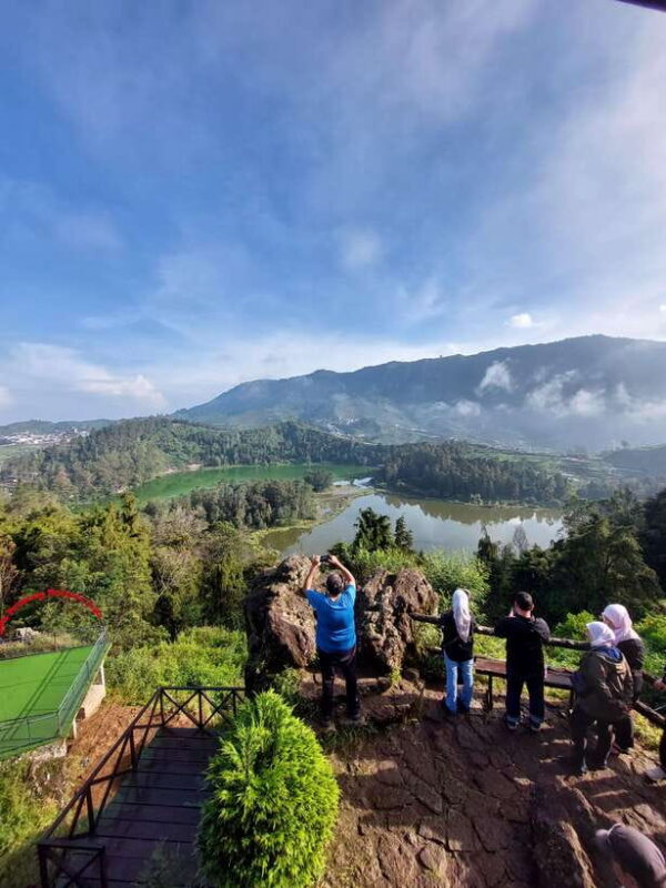 Dieng Plateau Sikunir Golden sunrise trip with guide - Scenic Stops and Cultural Highlights