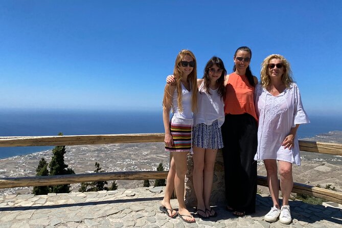 Discover Santorini: Private Tour with a Local Driver - Practical Details That Matter