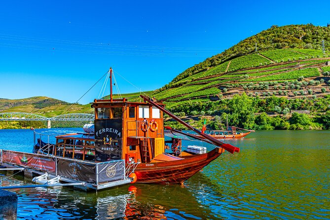 Douro Valley: Historical Sites, Wine Experience, Lunch & Cruise - Analyzing Value and Experience