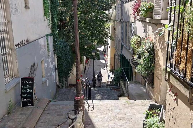 Essential Montmartre Private Walking Tour - Practical Details and What to Expect