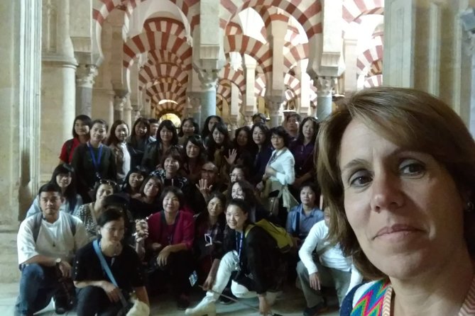Exclusive visit to the Mosque with official guide. Small groups - Practical Details & Tips