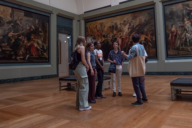 Fabuleux Guided Tour Through the Louvre Museum with Reserved Access - Visiting During Crowded Times