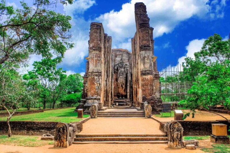 From Kandy : Polannaruwa ancient city with Farmers Lunch - The Itinerary in Detail