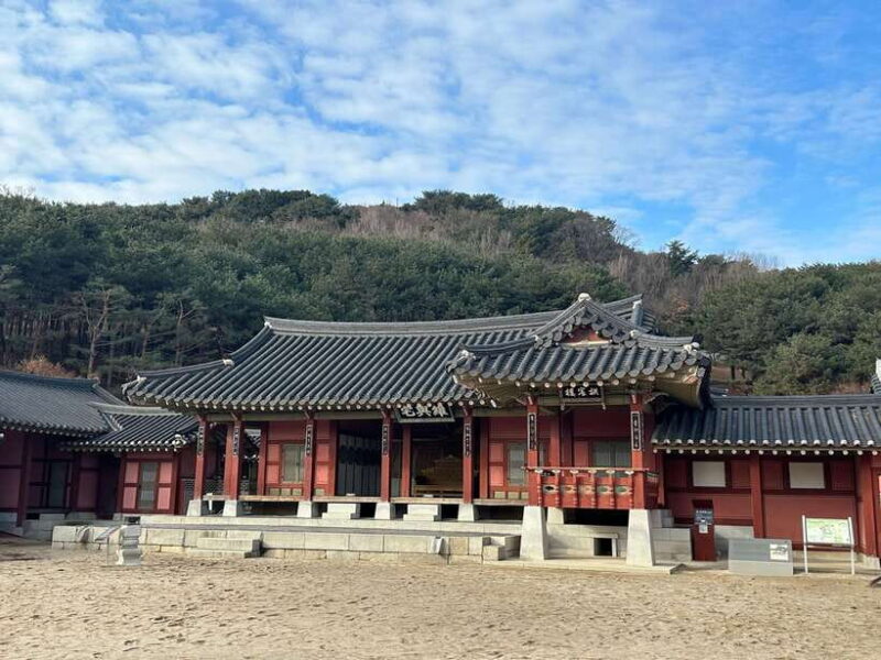 From Seoul: Starfield Library, Hwaseong , Gwangmyeong Cave - What Makes This Tour Special?