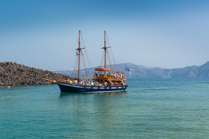 Full Day Boat Tour to Caldera Islands & Sunset in Oia by bus - The Sunset in Oia: A Perfect Finish