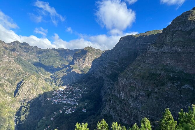 Funchal highlights 5h Private Tour in Madeira - Transportation and Overall Experience