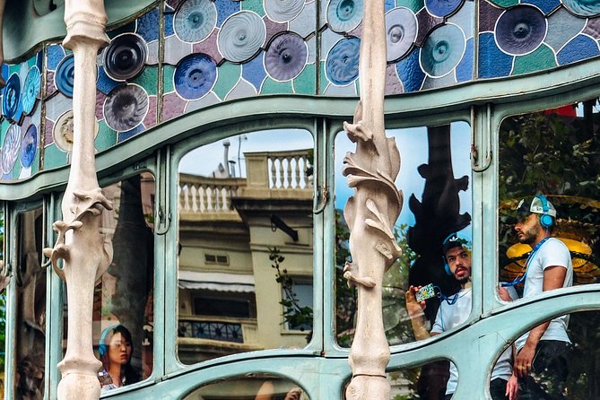 Gaudi's Casa Batlló and La Pedrera with Chocolate Tasting - FAQs
