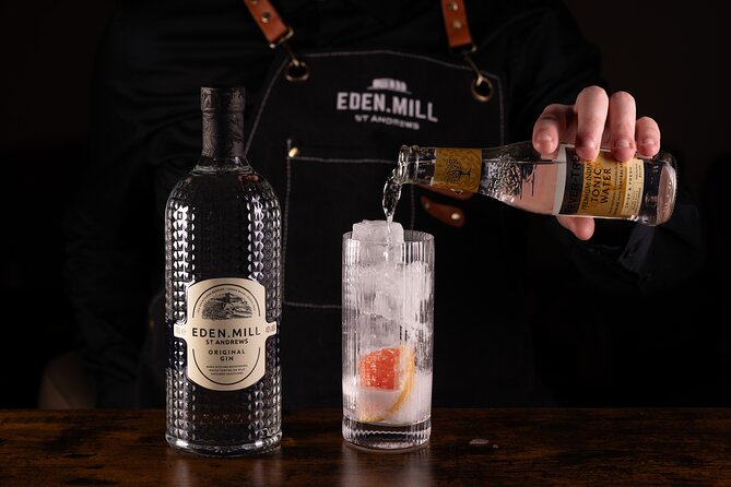 Gin Tasting Experience with a Perfect Serve - The Atmosphere and Location
