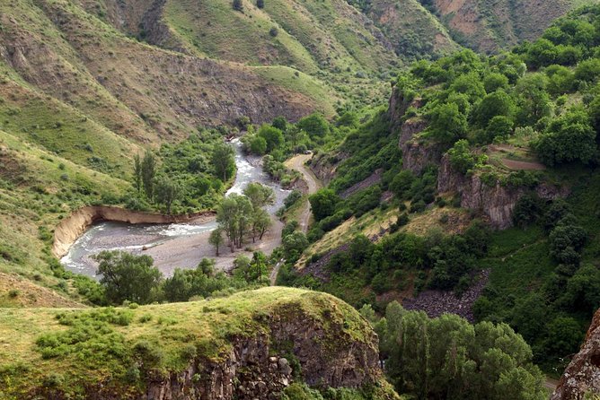 Group Tour: Garni Temple, Geghard, and Lavash Baking from Yerevan - Final Thoughts: Who Should Take This Tour?