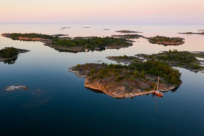 Guided 3-Day Kayak and Wildcamp Tour in Stockholm Archipelago - The Experience in Context