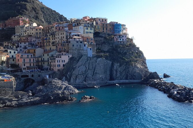 Guided Day to the Pearls of the Cinque Terre - Transportation and Logistics: Why It Matters