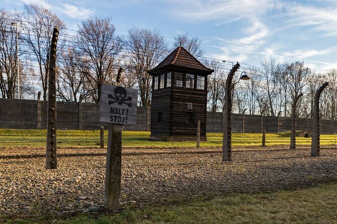 Guided Private Tour to Auschwitz Birkenau & Krakow from Wroclaw - Detailed Breakdown of the Itinerary