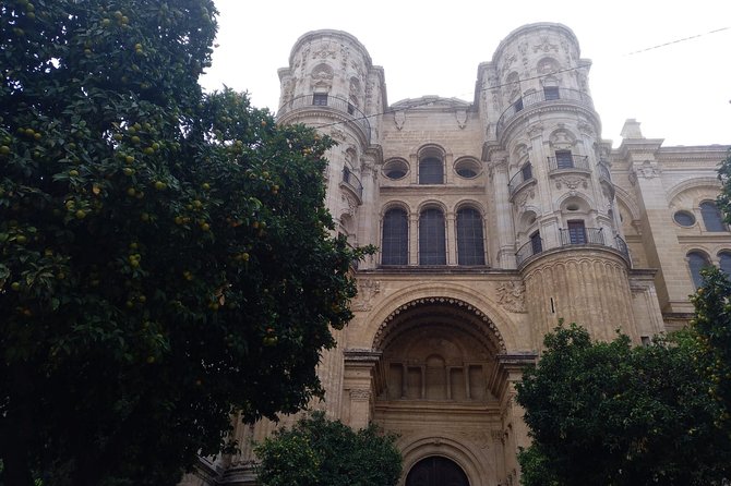 Guided visit to the Cathedral of Malaga and its surroundings - FAQs