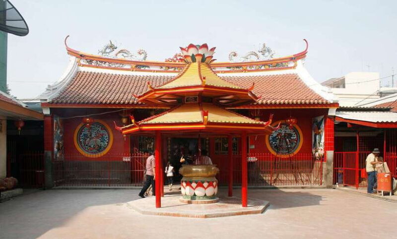 Half-Day Tour Around Jakarta Guide Speak Chinese - Practical Details: What to Expect and How It Adds Up