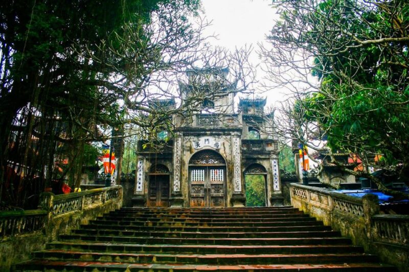 Hanoi: Full-Day Pilgrimage to Perfume Pagoda - Scenic Drive and River Journey