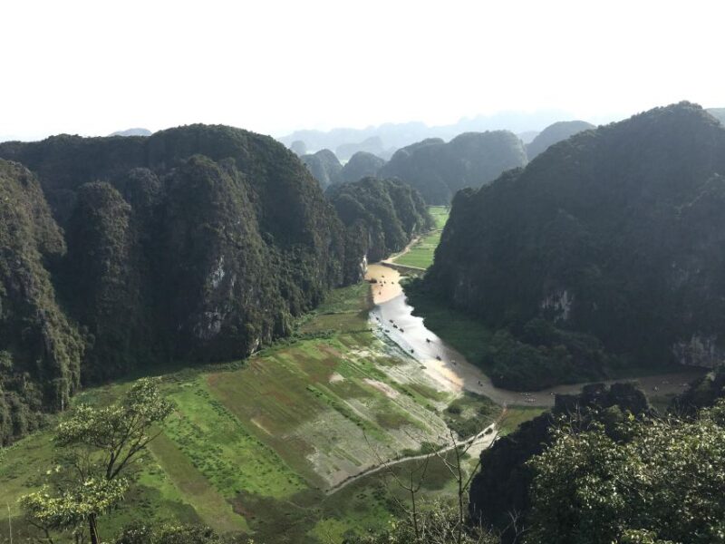 Hoa lu, Tam Coc, Mua Cave hiking full day Tour - Transportation and Group Size