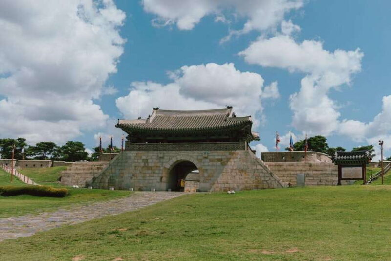Hwaseong Fortress+Gwangmyeong Cave+Starfield Library Tour - A Full Breakdown of the Tour Experience