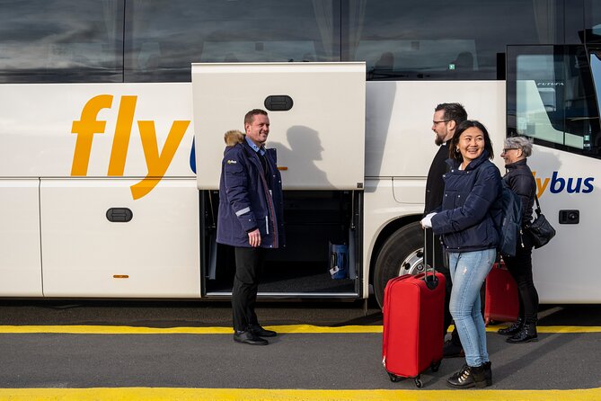 Iceland Airport Transfer from Reykjavík Hotels to KEF Airport - The Pickup and Drop-off Process