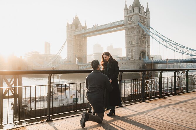 Iconic London Portraits Tour with Expert Local Photographer - The Experience’s Strengths